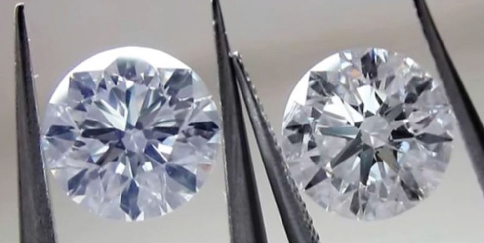 Fluorescence - Holloway Diamonds - Fluorescence